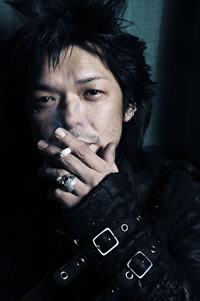 SION、iTunes限定配信リリース＆21枚目のオリジナル・アルバムを発表！ - CDJournal ニュース