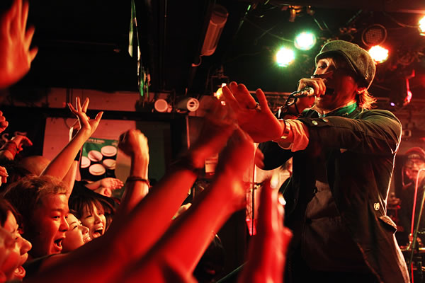 THE CHERRY COKE＄がSt Patrick's Dayをお祝い、新作発売決定！ - CDJournal ニュース