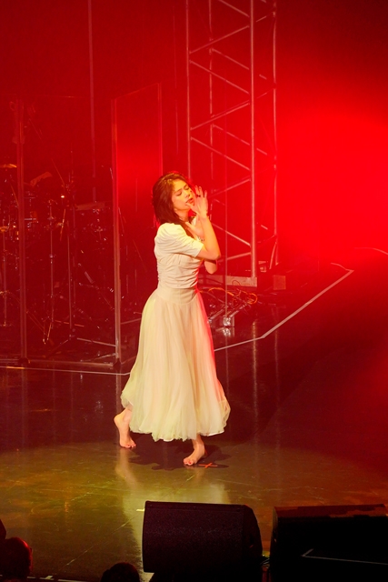 鷲尾伶菜、佐藤晴美もサプライズ登場した初のリクエスト・ライヴを開催 新作リリース＆ツアーも発表 - CDJournal ニュース