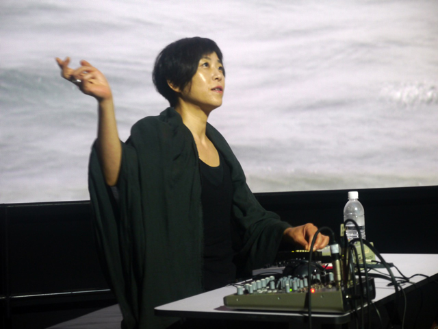 大友良英＆Sachiko M「LIVE! LOVE! SING!」サントラ発売記念トークイベントを開催 - CDJournal ニュース