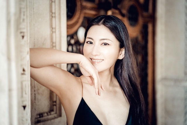 インタビュー：田中彩子 ウィーンを拠点に活動して21年、コロラトゥーラ・ソプラノ歌手が歌うバロックから現代まで - CDJournal CDJ PUSH