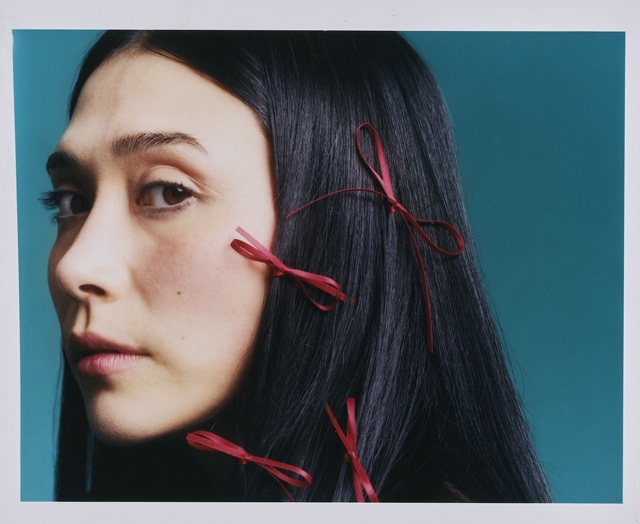 ミソ・エクストラ、日英ハーフのアーティストが2枚のEPを収録する日本独自企画盤を発表 - CDJournal ニュース