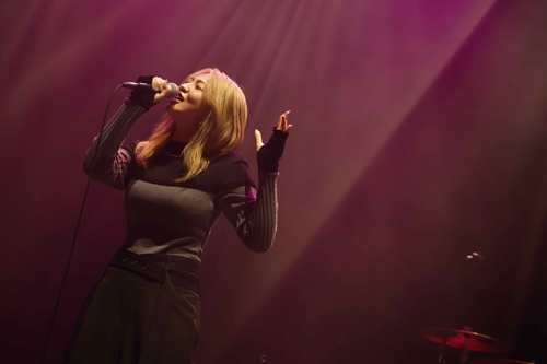 NAQT VANEのHarukaze、カラム・スコット来日公演OA出演＆「TOUCH」使用のドラマ予告映像公開 - CDJournal ニュース